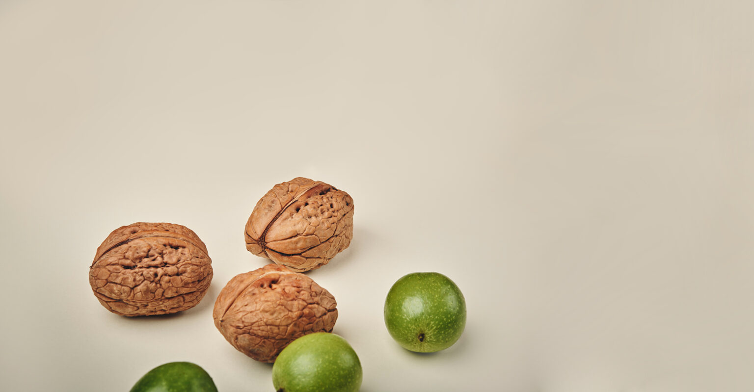 Lazonail: Holistic care for nails and cuticles